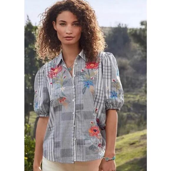 Johnny Was | Tops | Johnny Was Jordan Lisbon Short Sleeve Embroidered ...